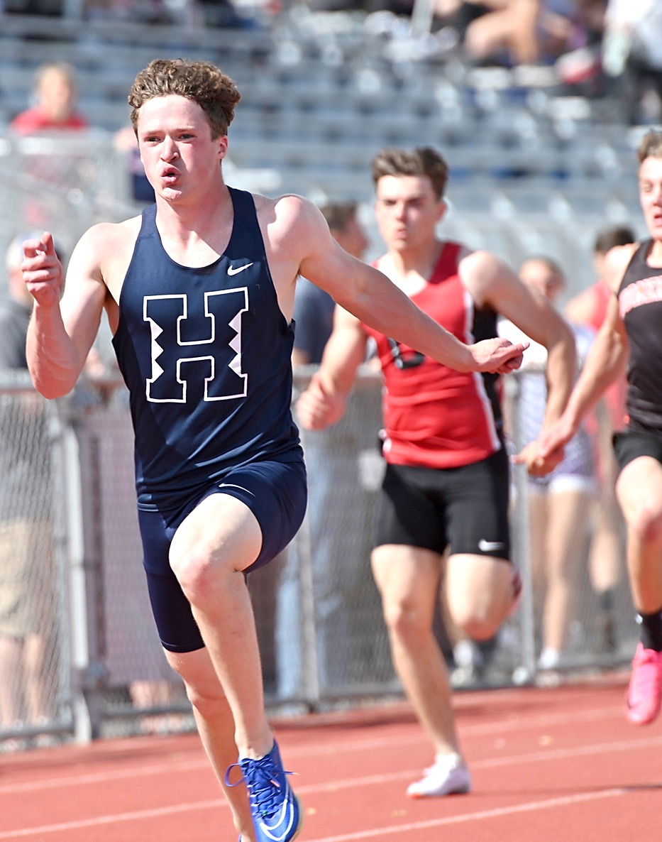 B1 extra track photo | News, Sports, Jobs - Altoona Mirror